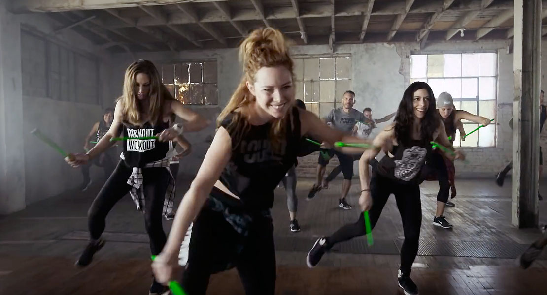 Pound Rockout Workout Die Rockige Art Zu Trainieren Ajoure De